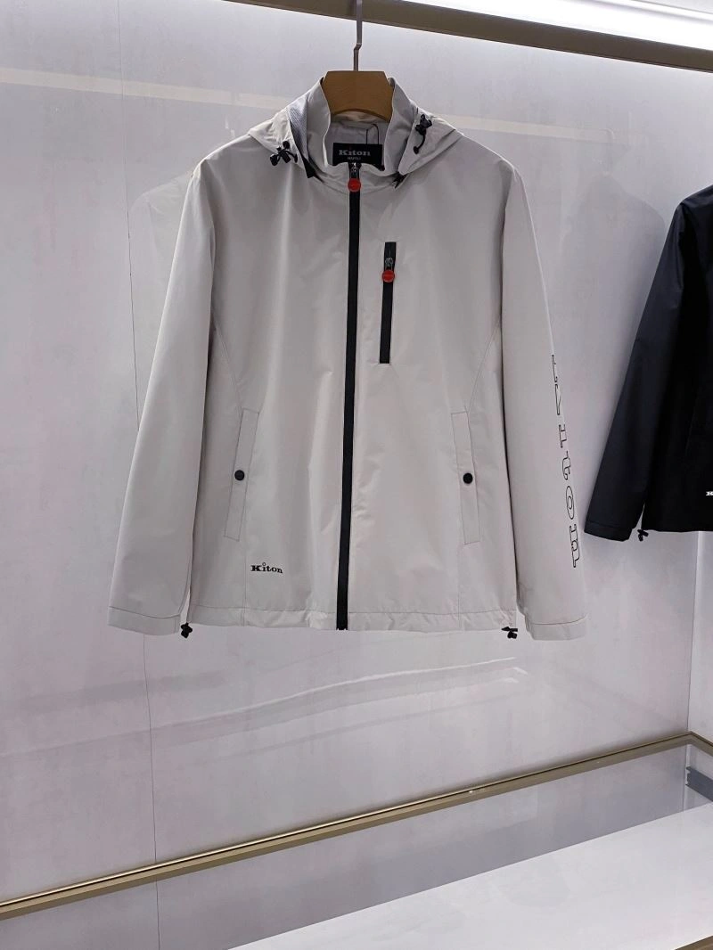 Low-cost Balenciaga Outwear