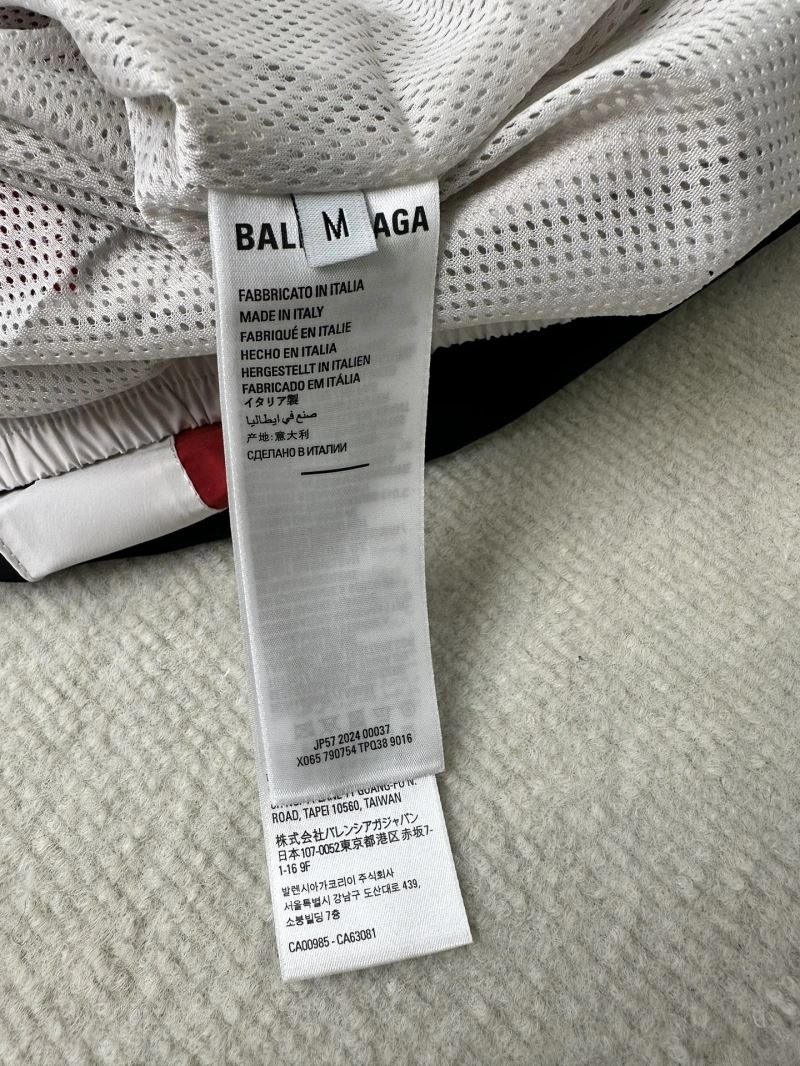 Top match Balenciaga Outwear