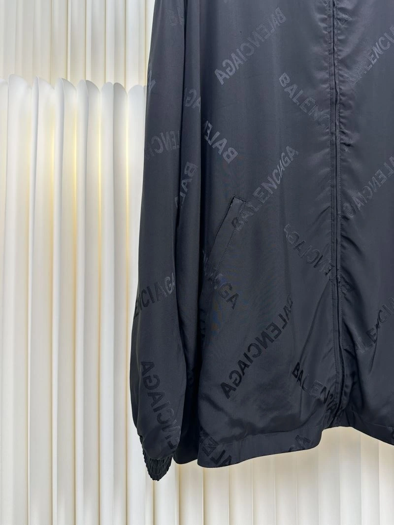Bargain Balenciaga Outwear