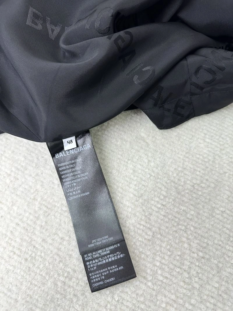 Bargain Balenciaga Outwear
