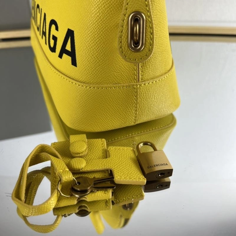 High accuracy Balenciaga Oversized Letter Shell Bag - Limited Edition S