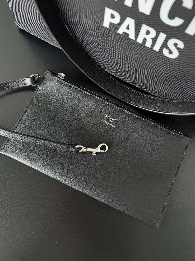 Budget-friendly Balenciaga Paris Mesh Tote Bag with Stylish Pouch - Summer 23