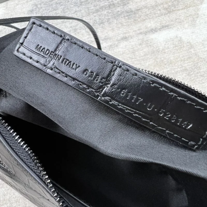 Discounted Balenciaga Retro Chic Crocodile Leather Half-Moon Dumpling Bag