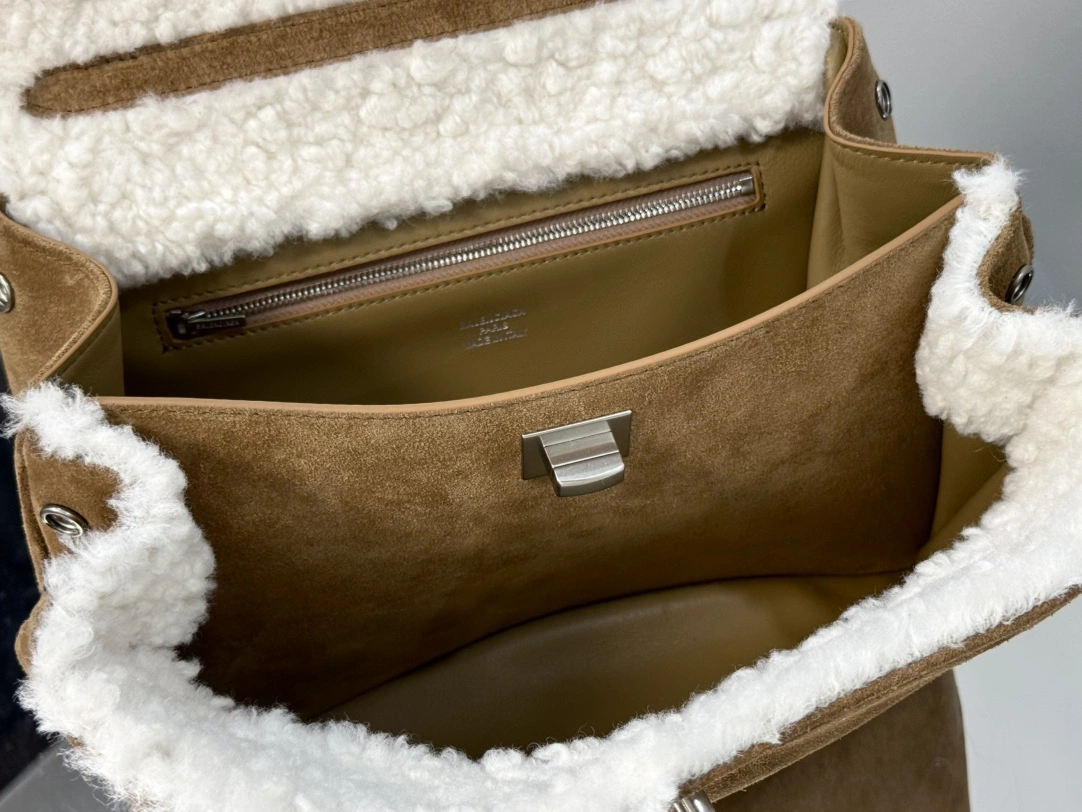 Legit Balenciaga Rodeo Chic Suede Handbag - Autumn Winter 2024