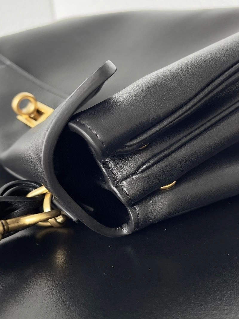 Exact replica Balenciaga Rodeo Luxe Oversized Soft Bag - Effortless Elegance
