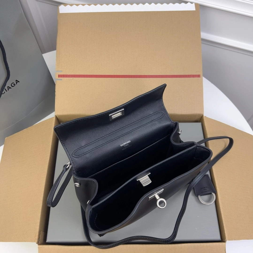 High fidelity Balenciaga Rodeo Luxe Soft Oversized Bag - Effortless Chic