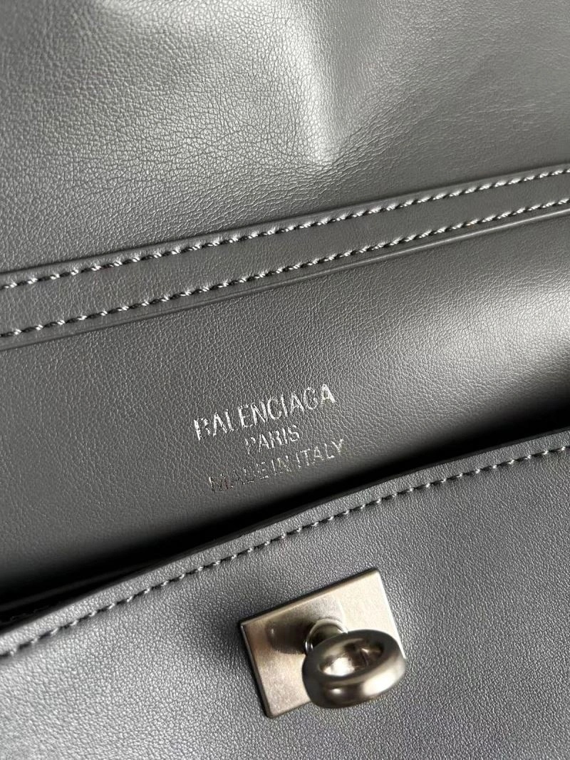 Brand-authenticated Balenciaga Rodeo Slouchy Leather Bag in Medium Gray Silver