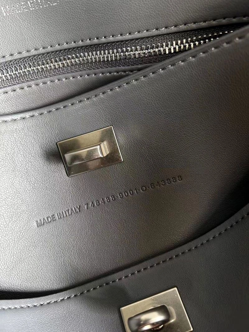 Brand-authenticated Balenciaga Rodeo Slouchy Leather Bag in Medium Gray Silver