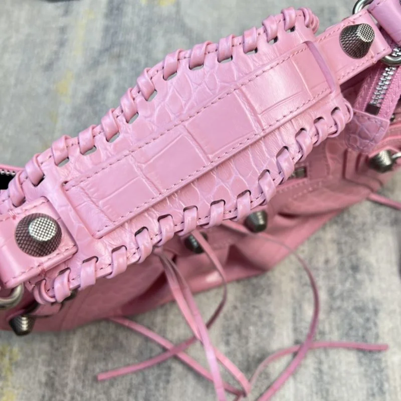 Indistinguishable Balenciaga Sakura Pink CrocodileBalenciaga Le Cagole Half-Moon Bag