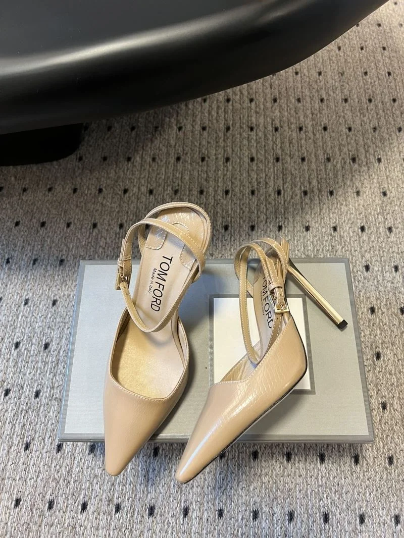 Top match Balenciaga Sandals