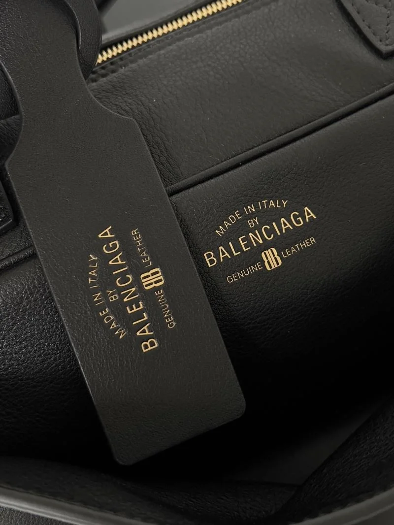 1:1 copy Balenciaga Shark-Tastic Curved Bowling Bag with Double Handle Design