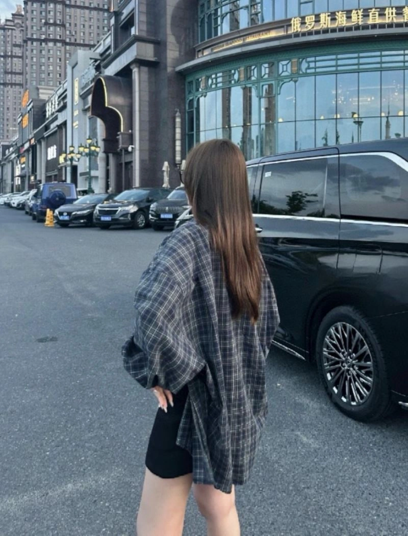 Discounted Balenciaga Shirts