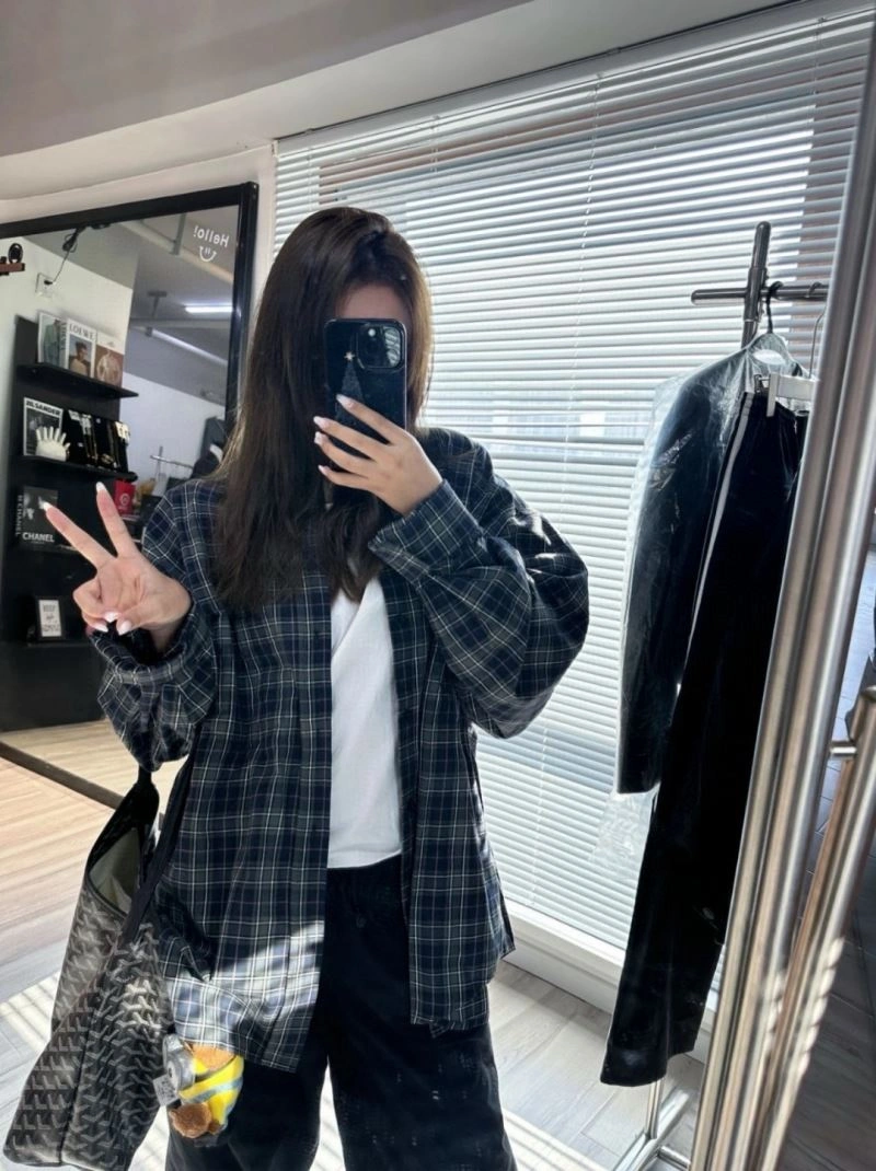 Discounted Balenciaga Shirts