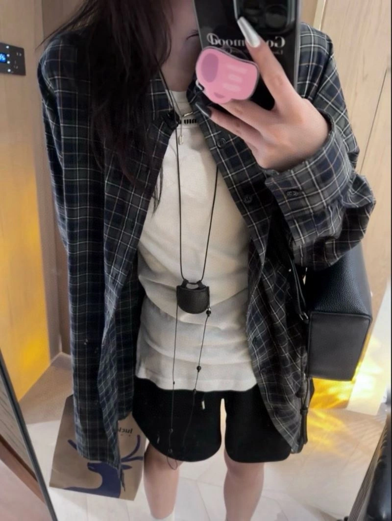 Discounted Balenciaga Shirts