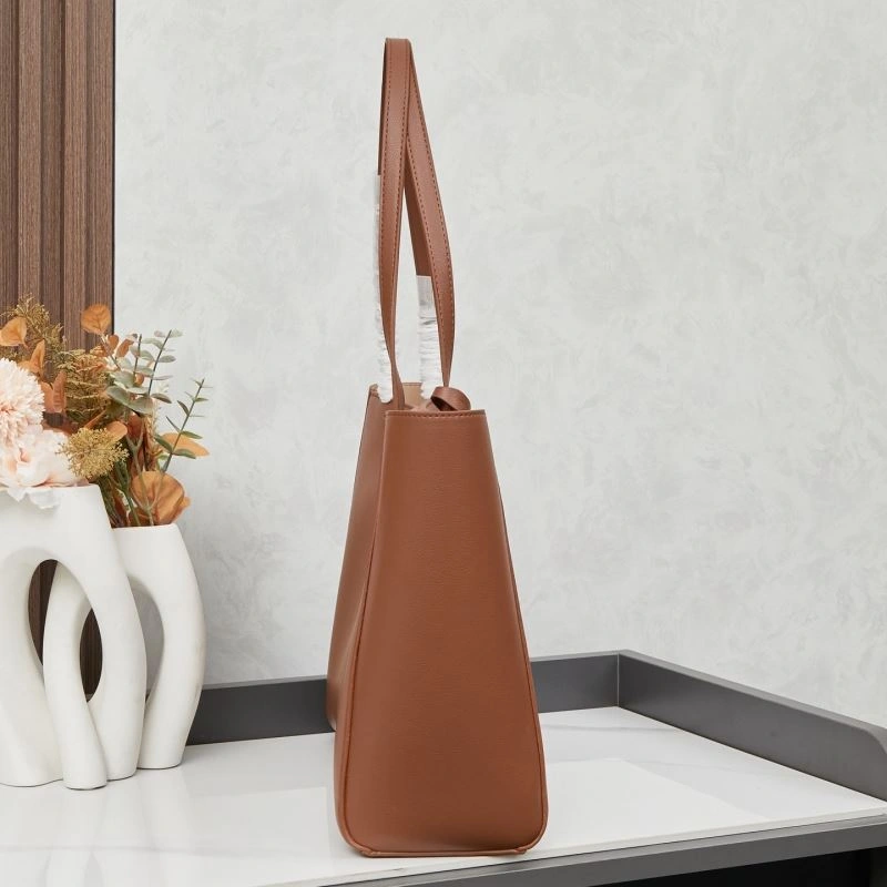 Cut-rate Balenciaga Shopping Bags