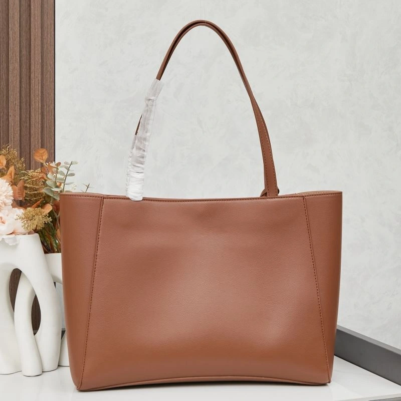 Cut-rate Balenciaga Shopping Bags