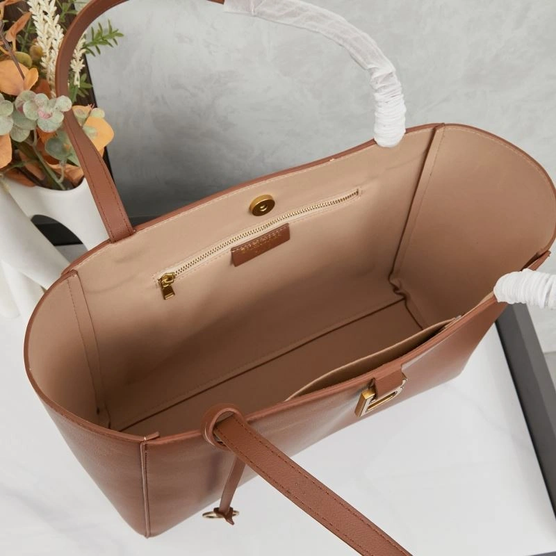 Cut-rate Balenciaga Shopping Bags