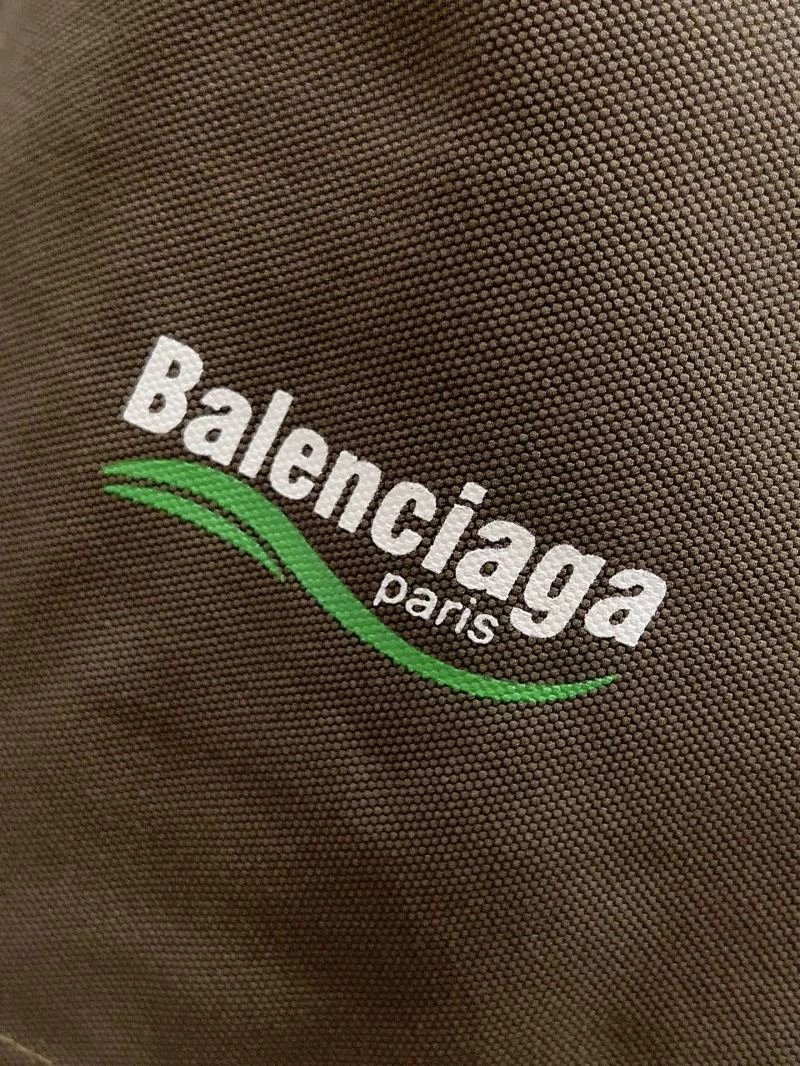Accurate model Balenciaga Short Suits
