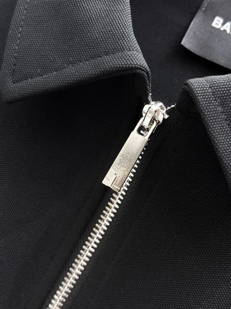 Top match Balenciaga Short Suits