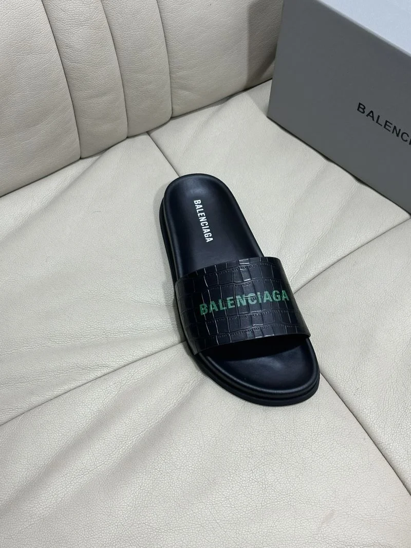 Low-cost Balenciaga Slippers