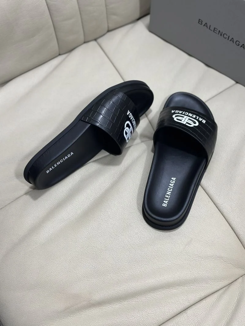 Top match Balenciaga Slippers