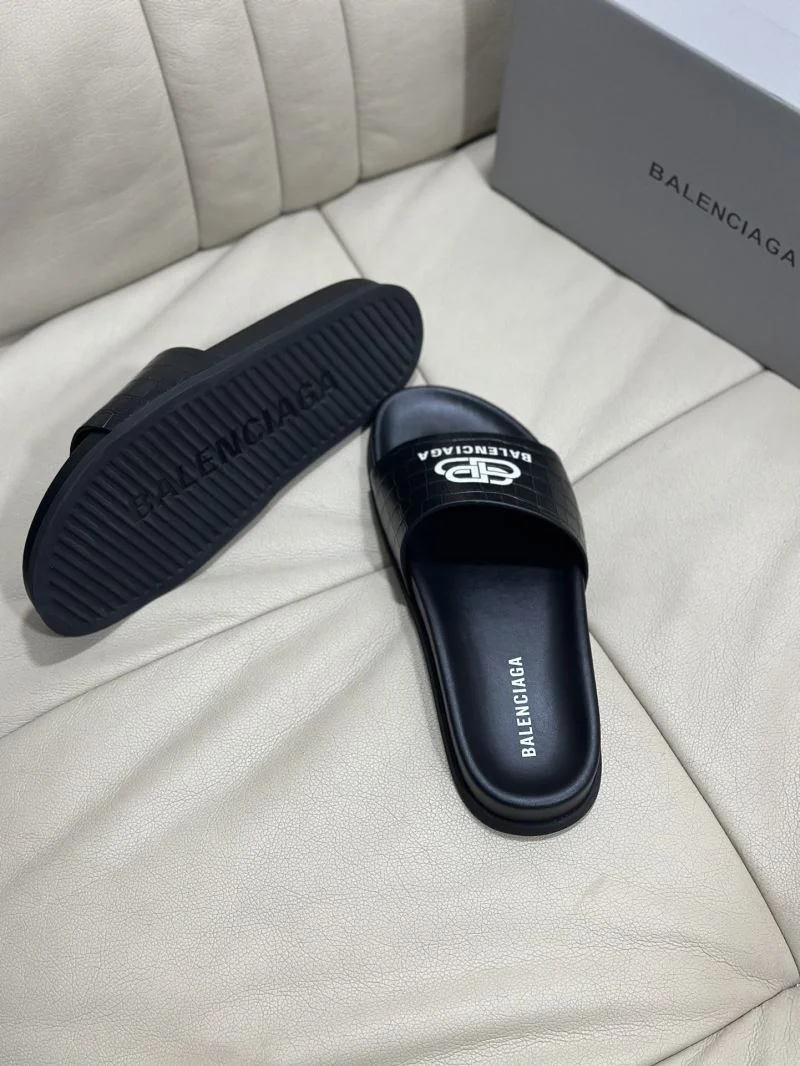 Top match Balenciaga Slippers
