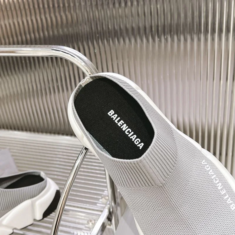 Inexpensive Balenciaga Slippers