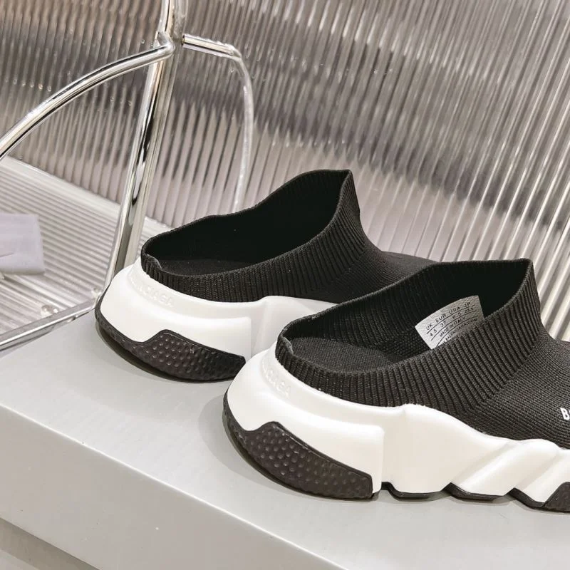 Low-cost Balenciaga Slippers