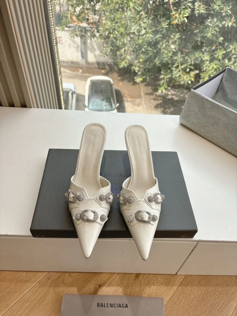 Bargain Balenciaga Slippers