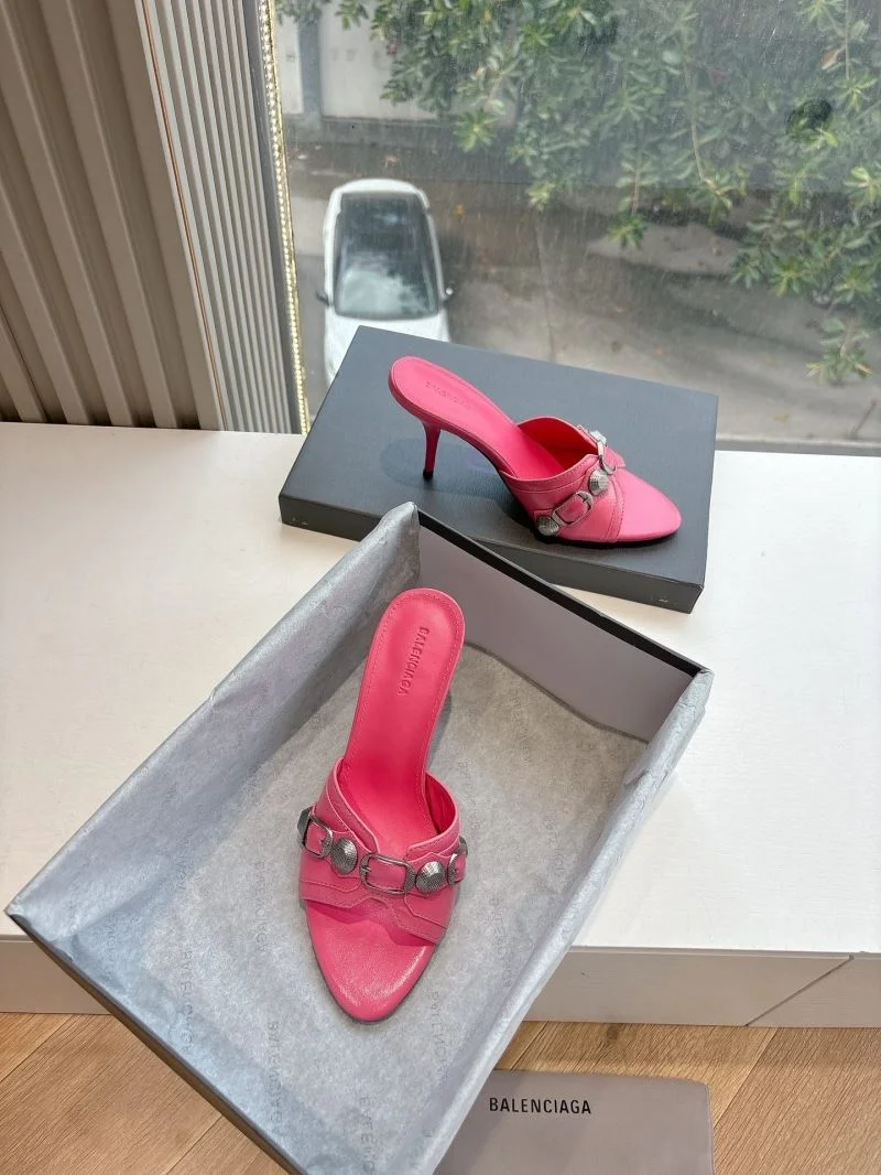 Inexpensive Balenciaga Slippers