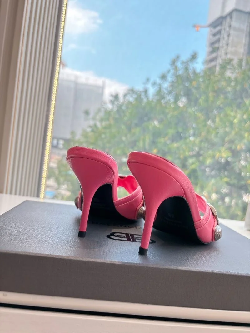 Inexpensive Balenciaga Slippers