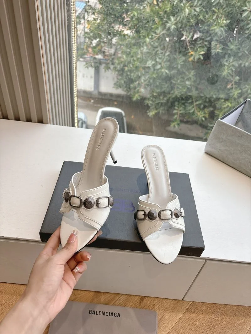 Top match Balenciaga Slippers