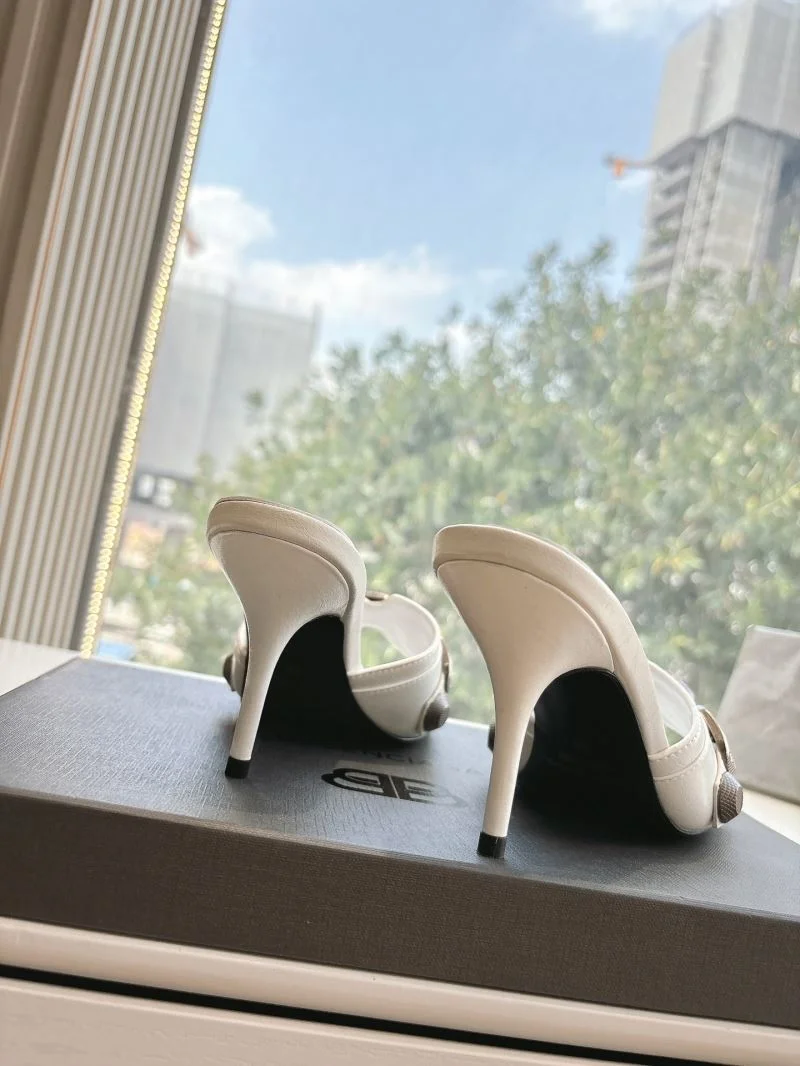 Top match Balenciaga Slippers