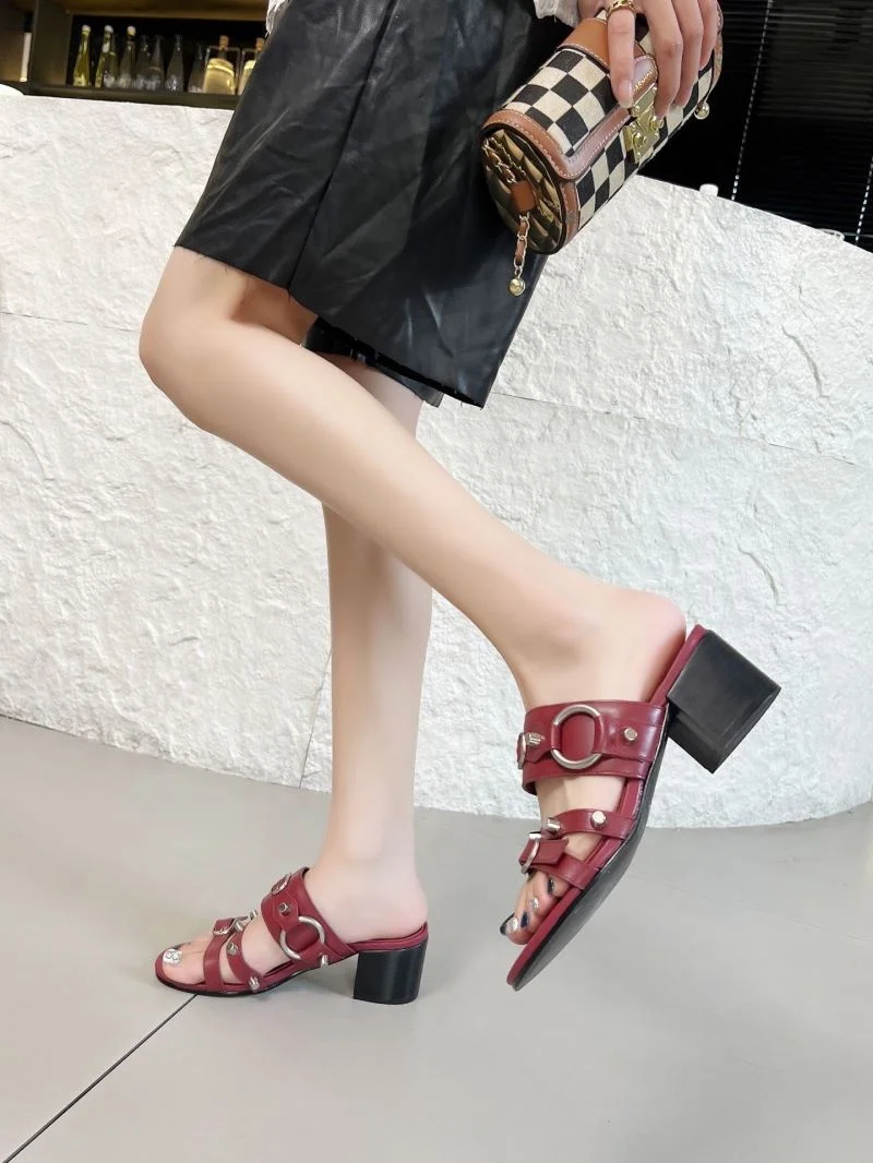Low-cost Balenciaga Slippers