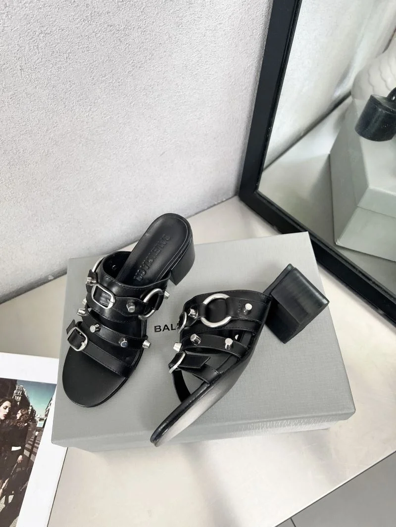 Top match Balenciaga Slippers