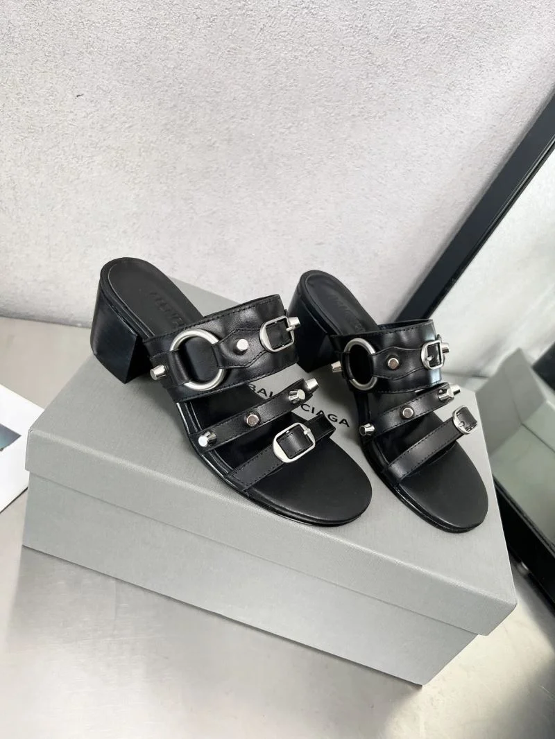 Top match Balenciaga Slippers