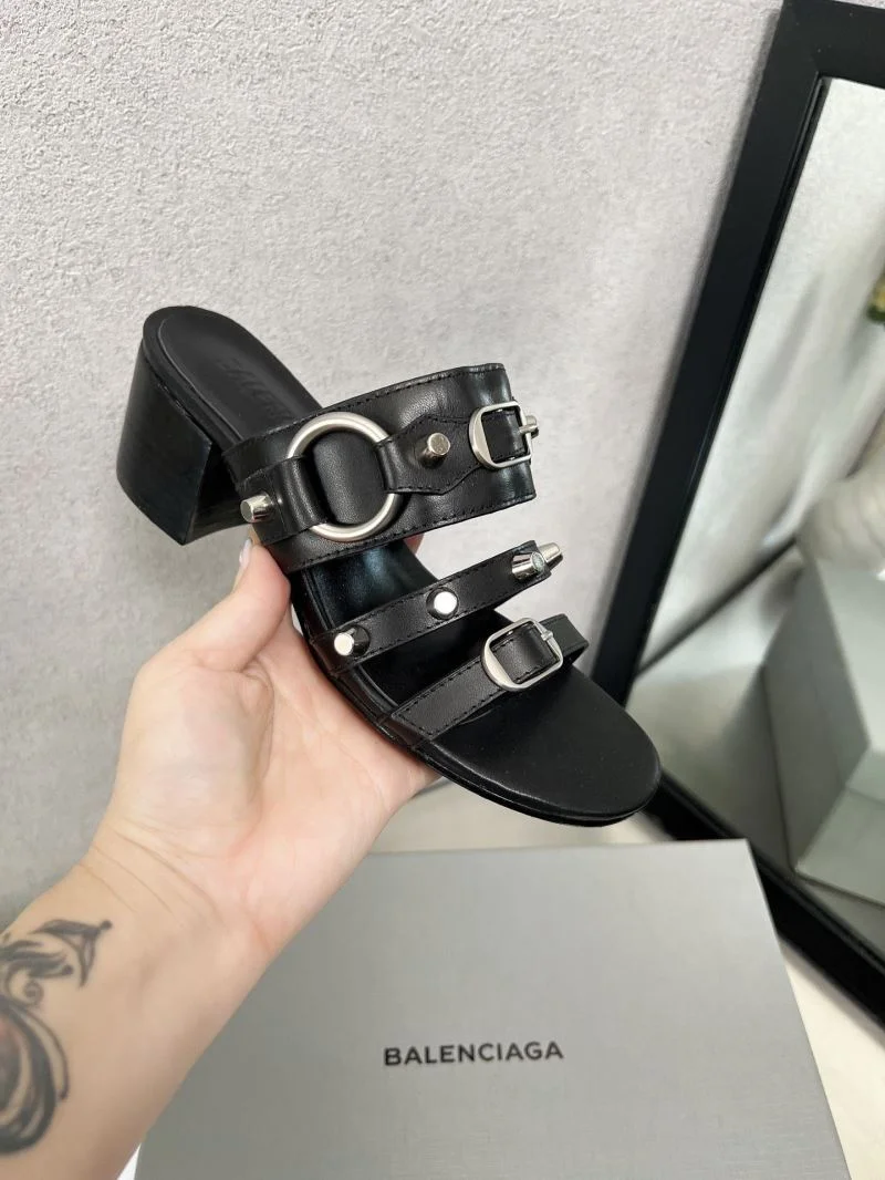Top match Balenciaga Slippers