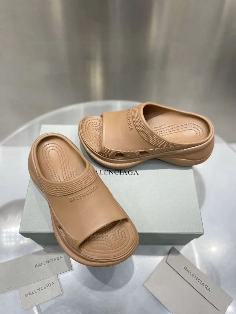 Inexpensive Balenciaga Slippers