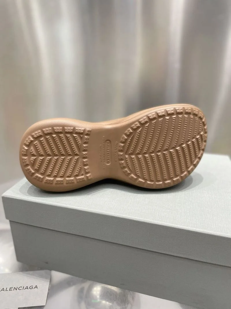 Inexpensive Balenciaga Slippers