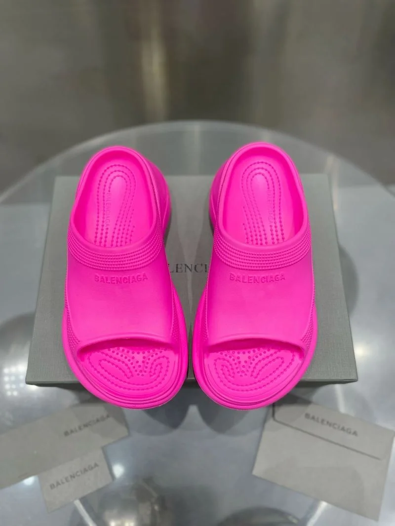 Exact replica Balenciaga Slippers
