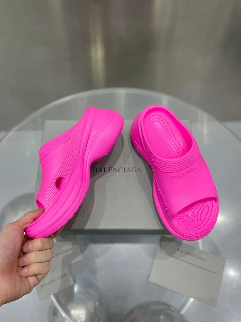 Exact replica Balenciaga Slippers