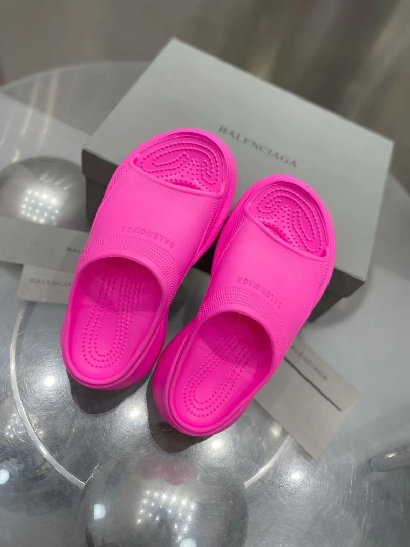 Exact replica Balenciaga Slippers