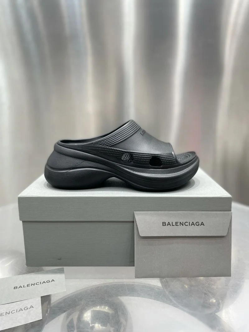 Balenciaga Slippers