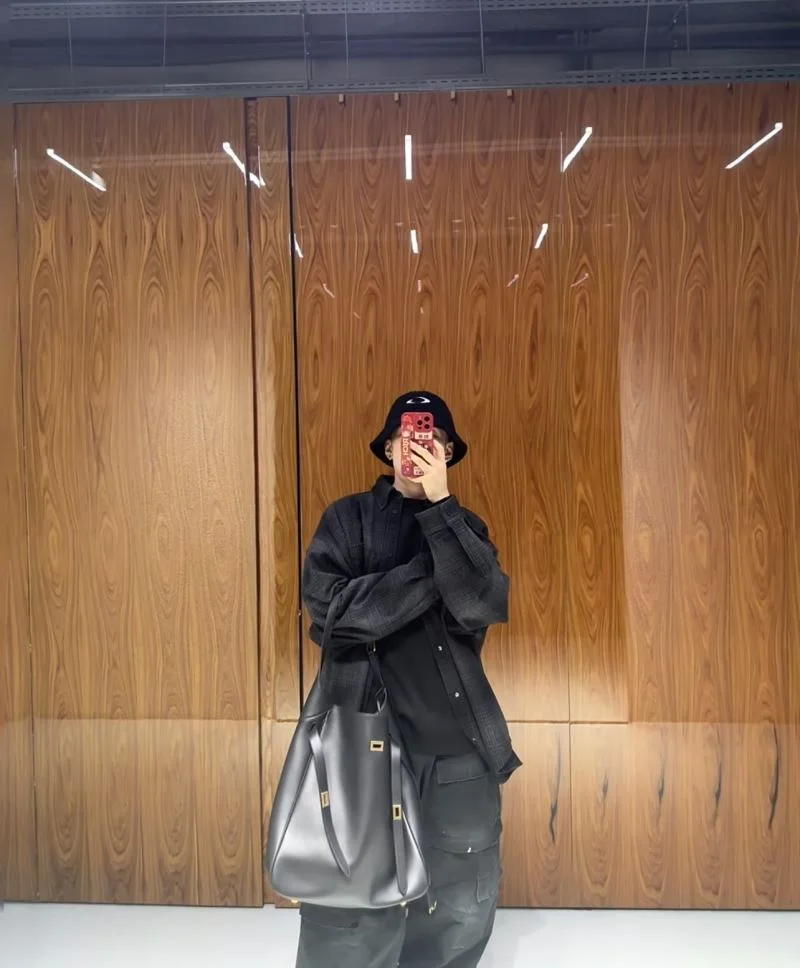 Discounted Balenciaga Small Bucket Bag - Latest Must-Have Accessory