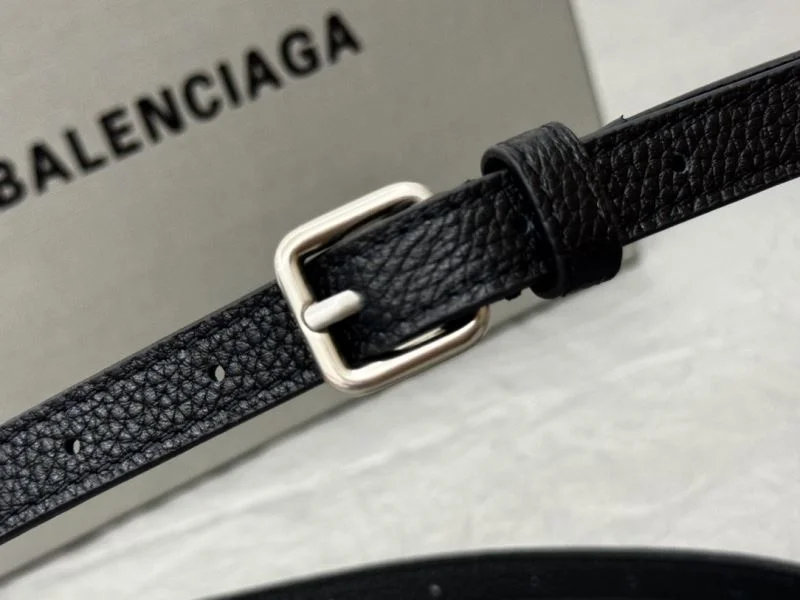 1:1 copy Balenciaga Small Hobo Lock Bag - Minimalist Chic Tote