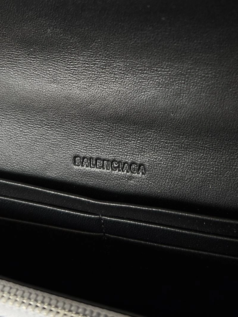 Value-priced Balenciaga Spring 2022 Gossip Crossbody Bag with Double B Logo