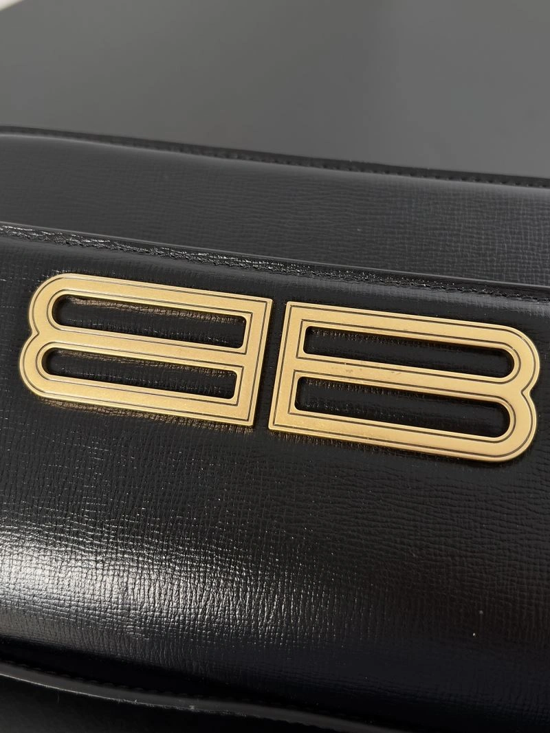 Accurate model Balenciaga Spring 2022 Gossip Crossbody Bag with Double B Logo