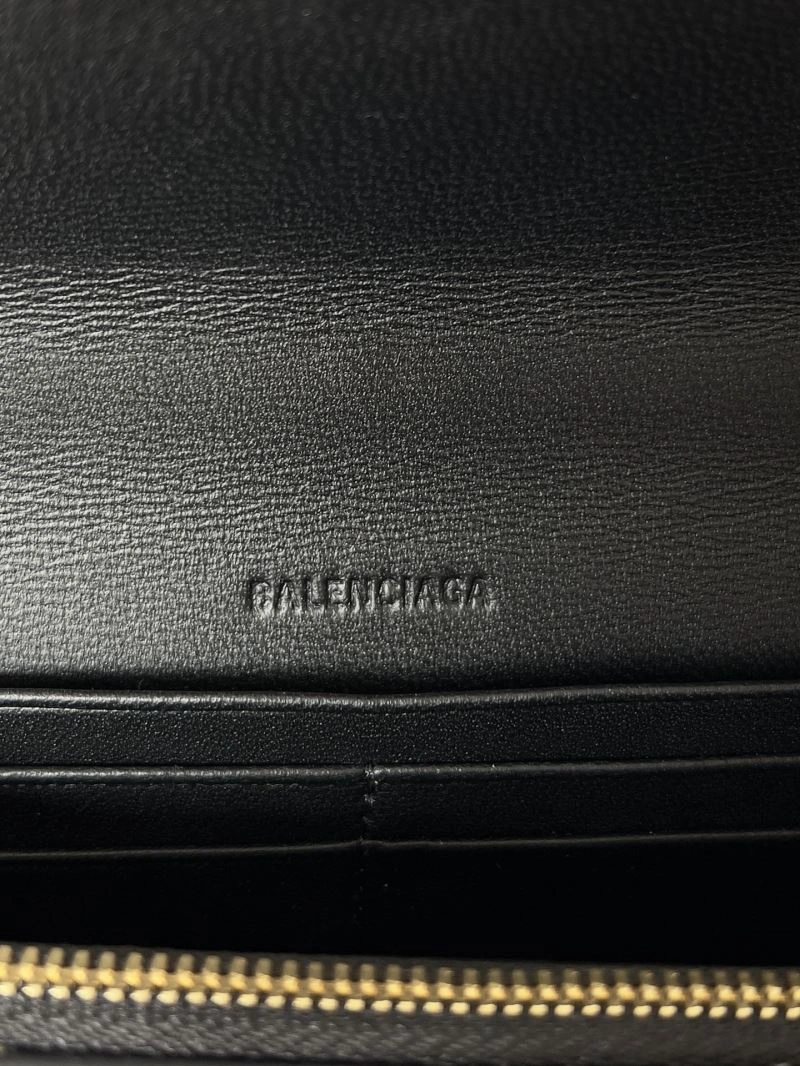 Low-cost Balenciaga Spring 2022 Unisex Gossip Crossbody Bag