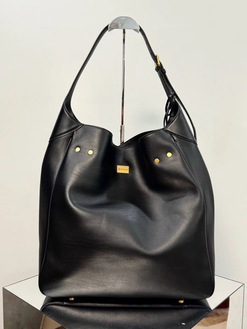 Accurate model Balenciaga Stylish Large Bucket Bag - Authentic Photos Collection