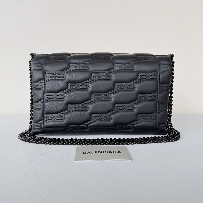 Official Balenciaga Summer 22 Triplet S Handbag - Red Carpet Chic